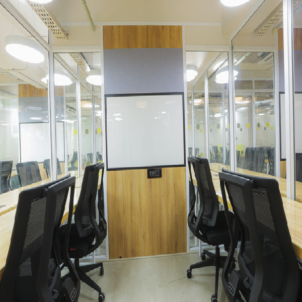 Flexible Office Space For Rent In BHIVE Workspace | Platinum, Sector-6 ...